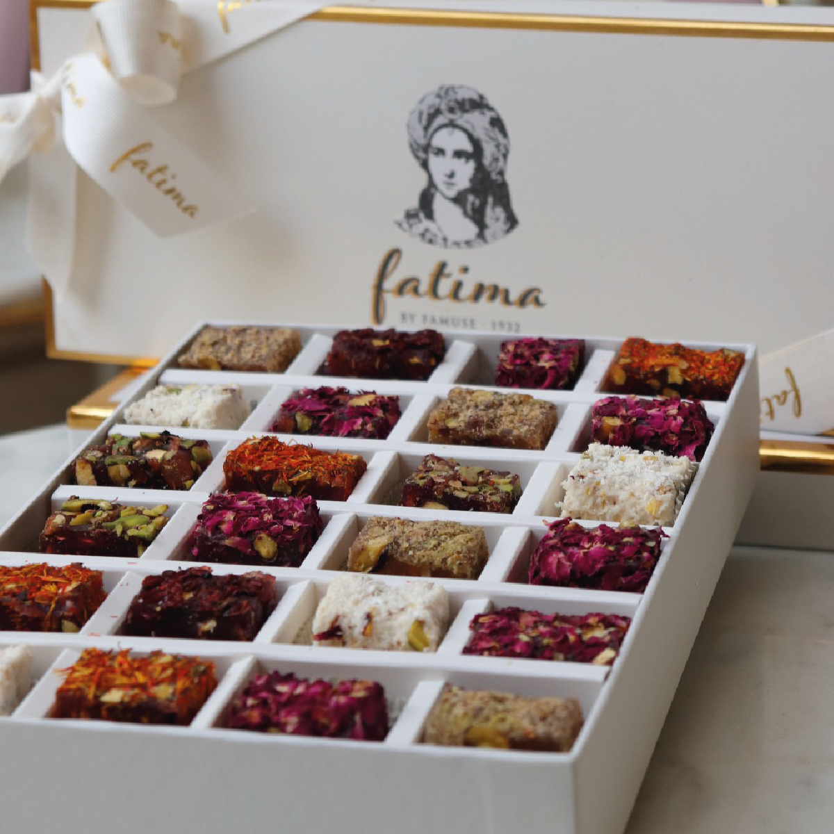 Fatima Gold Küçük Kutu Lokumlu (Iran Üzümlü)